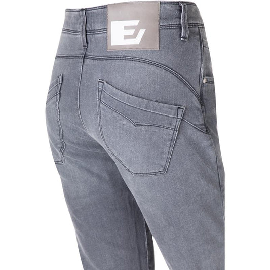 Découvrez ESQUAD, la Marque pour une mobilité sûre et audacieuse ...